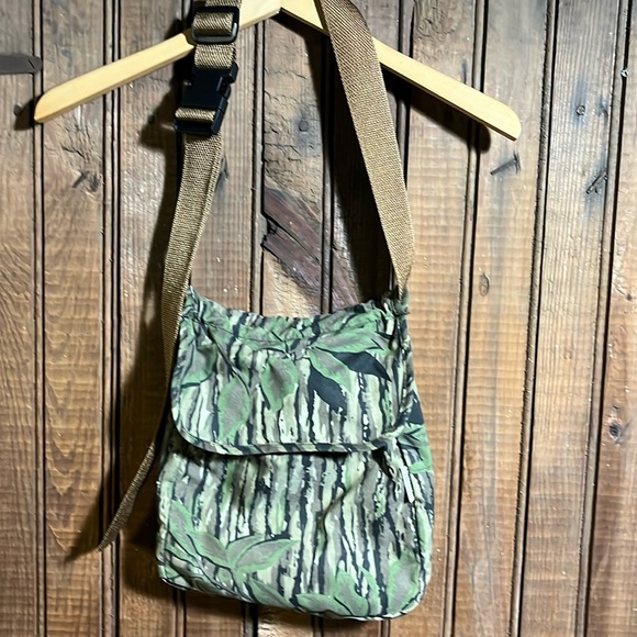 Fieldline | Accessories | Fieldline Nylon Bag | Poshmark